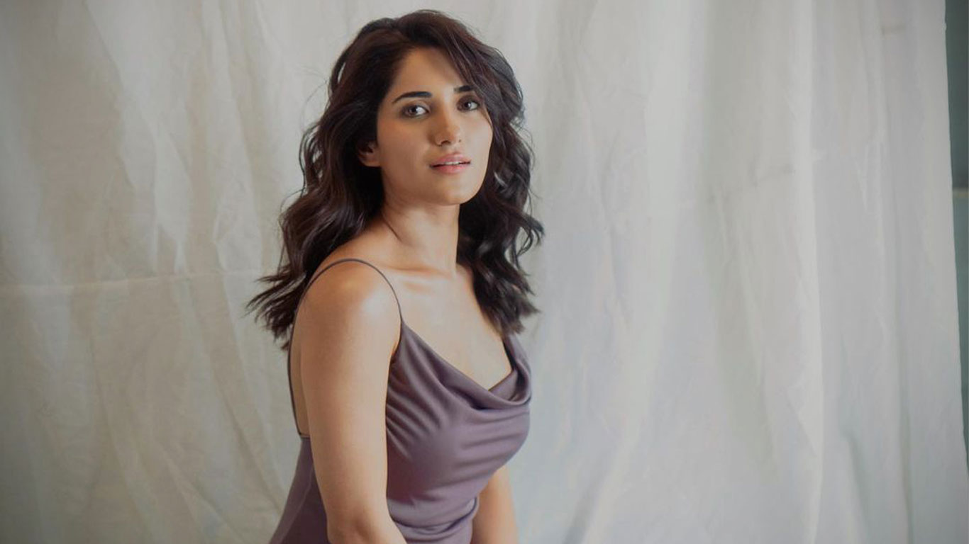 Ruhani Sharma Biography, Life Story, Career, Awards & Achievements ...