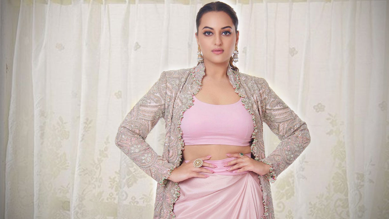 Sonakshi Sinha HD Wallpapers | Latest Sonakshi Sinha Wallpapers HD Free ...