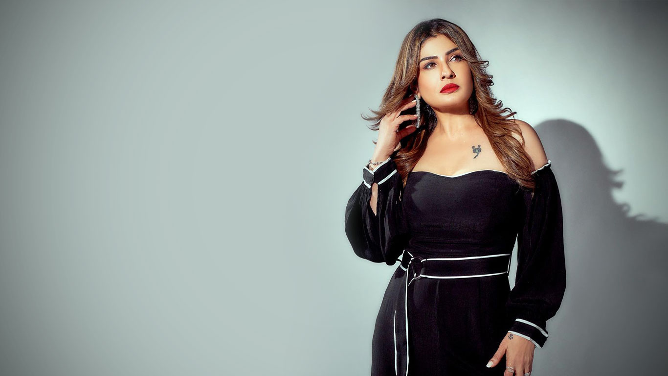 Raveena Tandon Biography, Life Story, Career, Awards & Achievements ...
