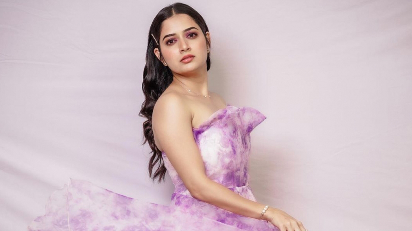 ஆஷிகா ரங்கநாத் Wallpapers | ஆஷிகா ரங்கநாத் HD Wallpaper | Ashika ...