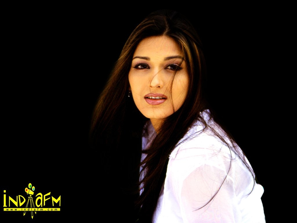 Sonali Bendre Wallpapers For Desktop