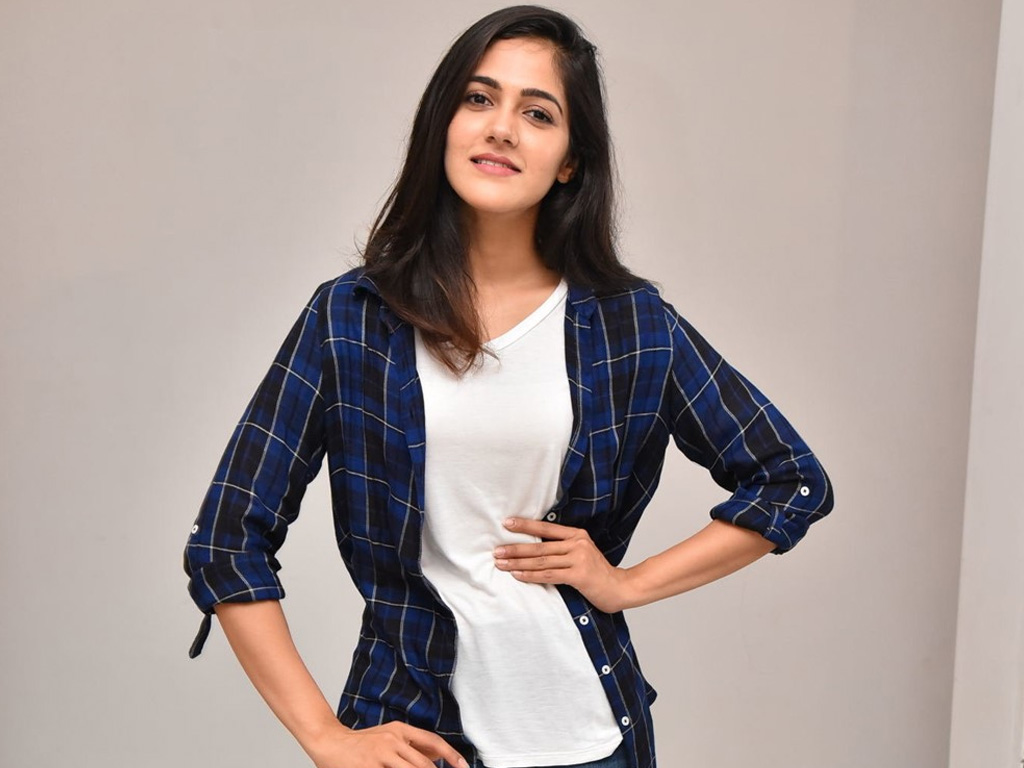 Simran Images Wallpapers And HD Simran Face Wallpapers | Peakpx