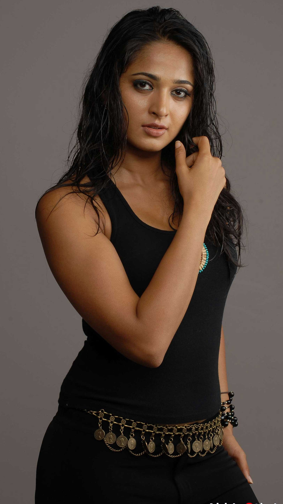 Anushka Shetty Cute Faces Hd Wallpapers 1 Desktop Background