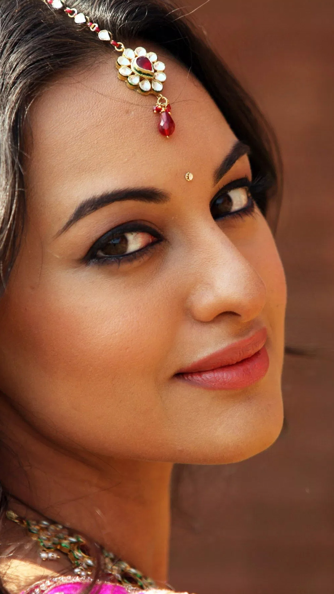 Sonakshi Sinha Hd