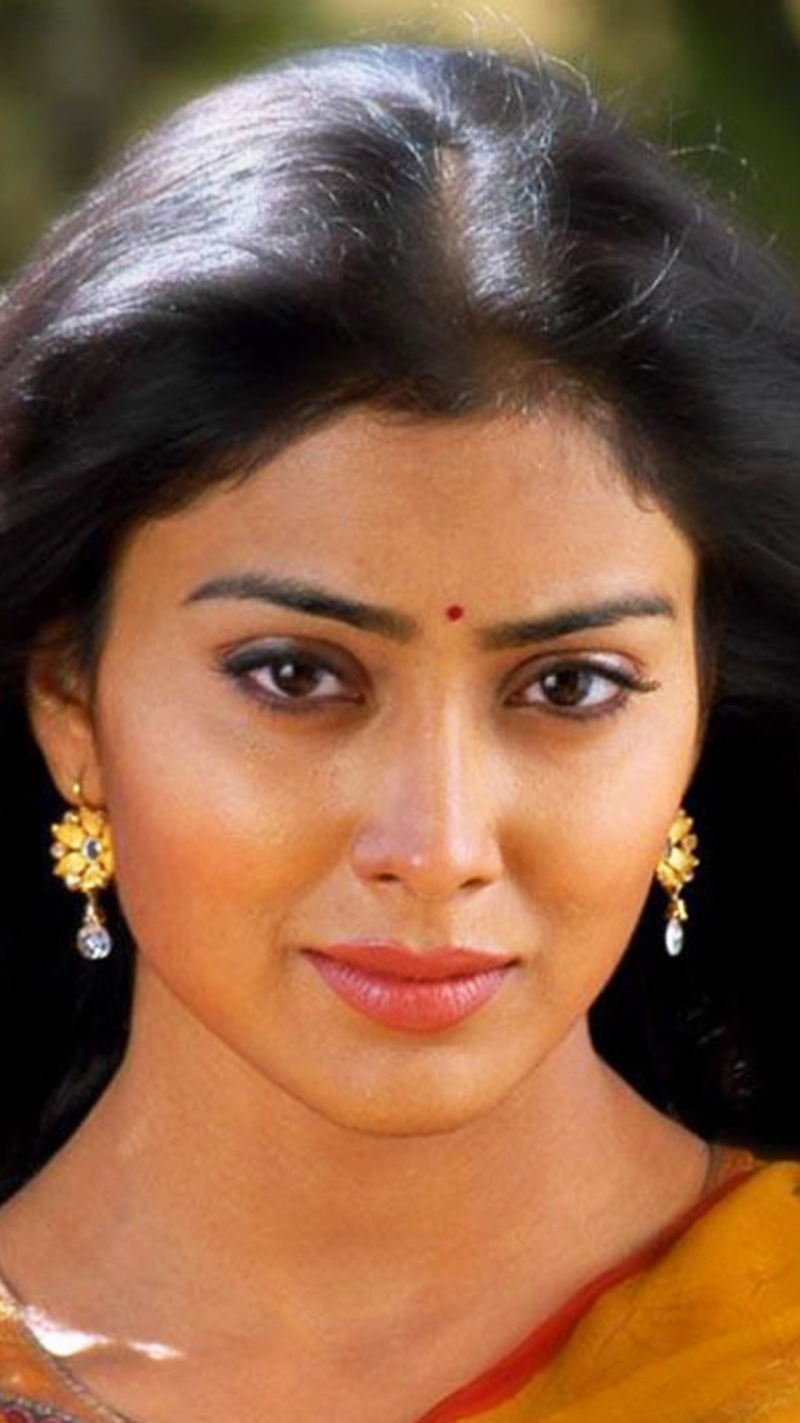 Shriya Hot Wallpapers