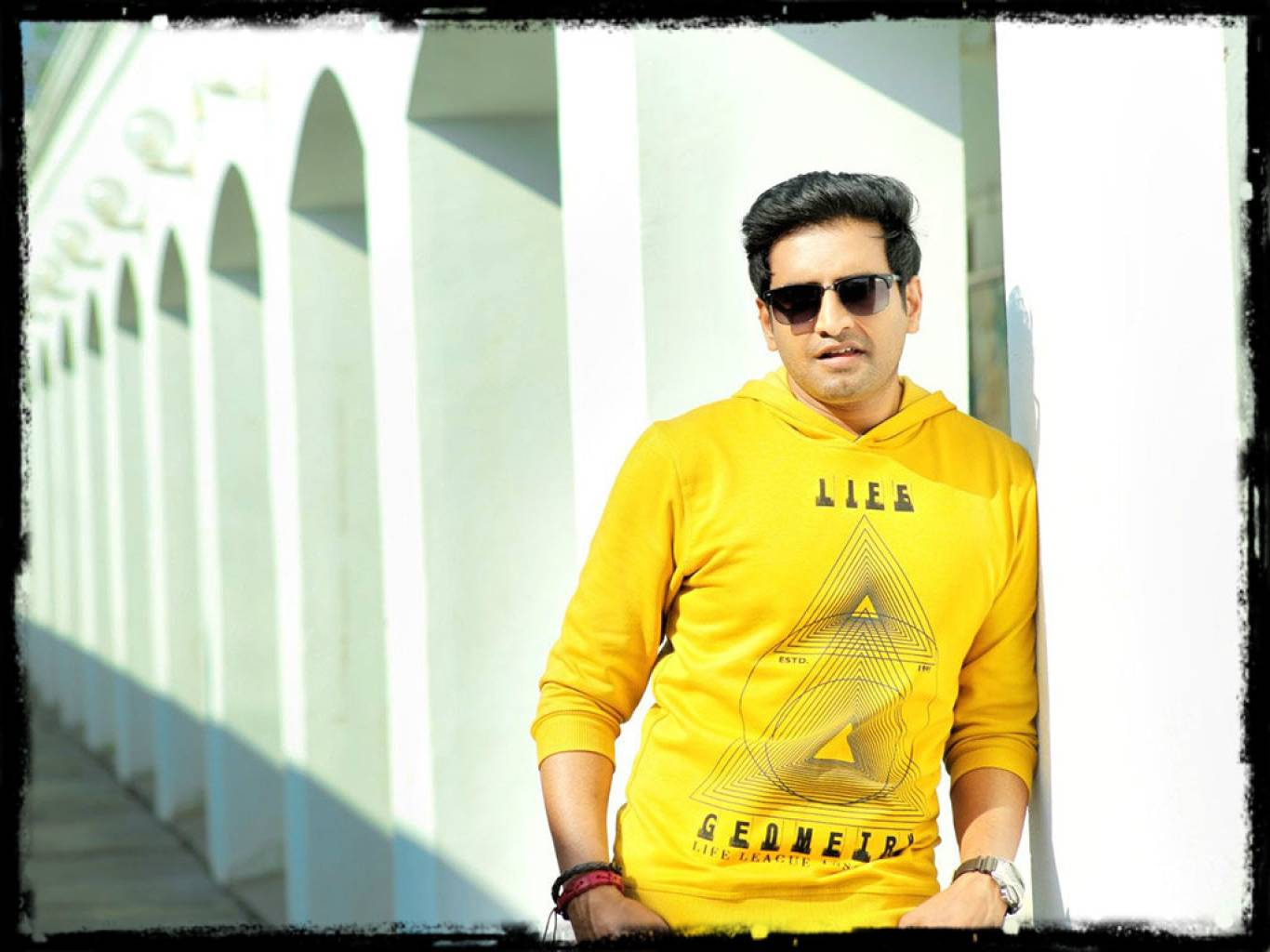 Santhanam HD Wallpapers | Latest Santhanam Wallpapers HD Free Download ...