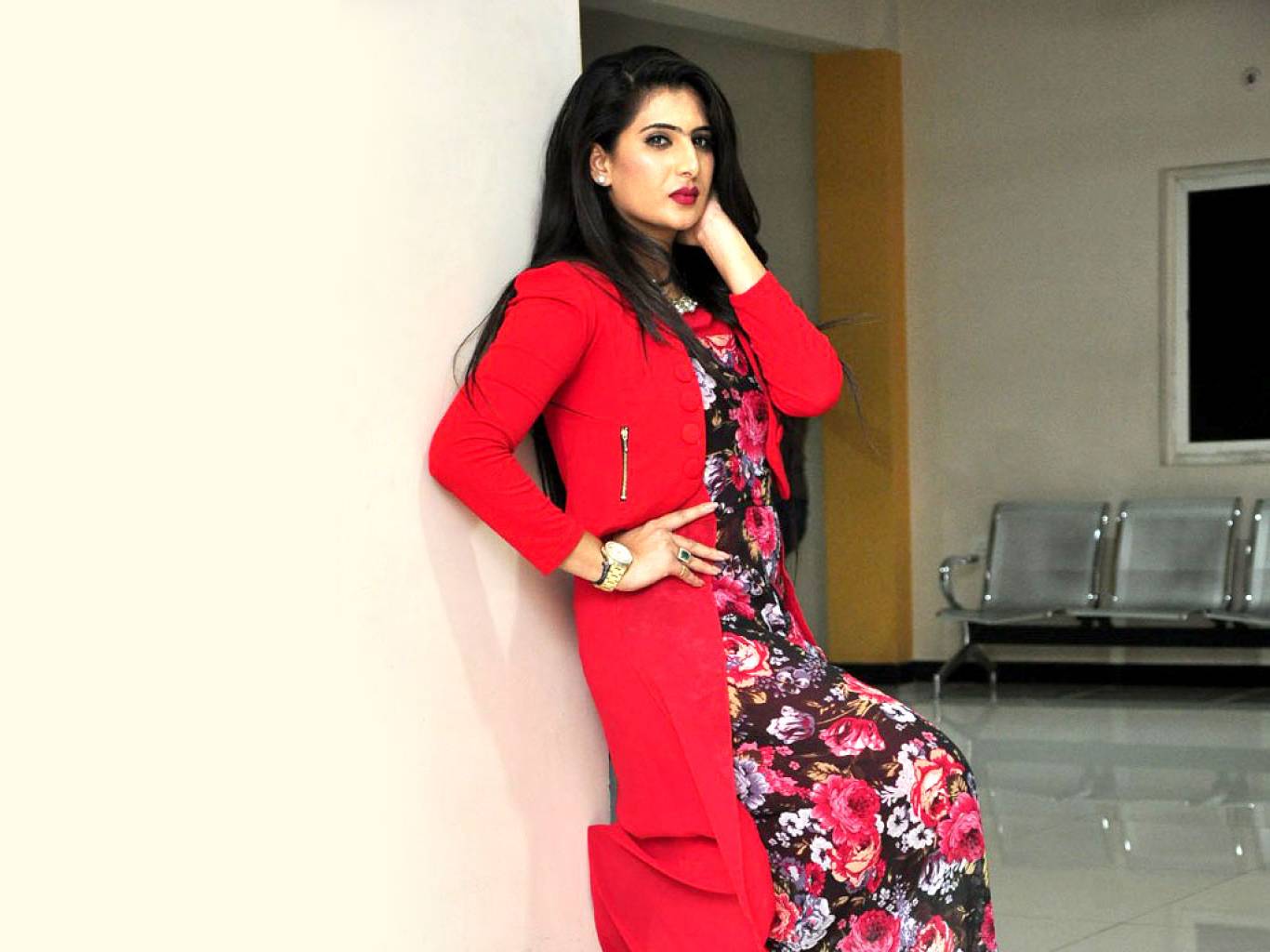 Neha Saxena HD Wallpapers | Latest Neha Saxena Wallpapers HD Free ...