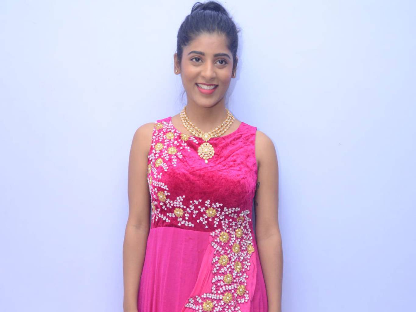 Gayathri HD Wallpapers | Latest Gayathri Wallpapers HD Free Download ...