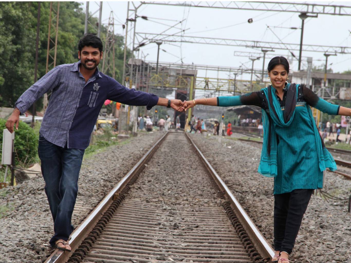 Kedi Billa Killadi Ranga Movie HD Wallpapers | Kedi Billa Killadi Ranga ...