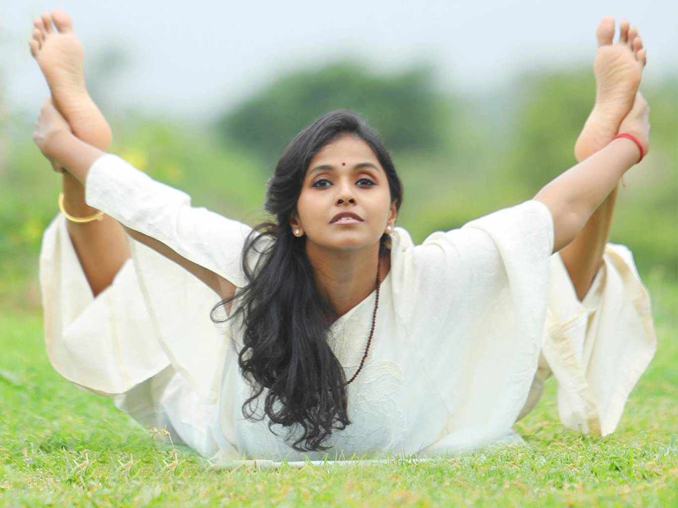 Smitha HD Wallpapers | Latest Smitha Wallpapers HD Free Download (1080p ...