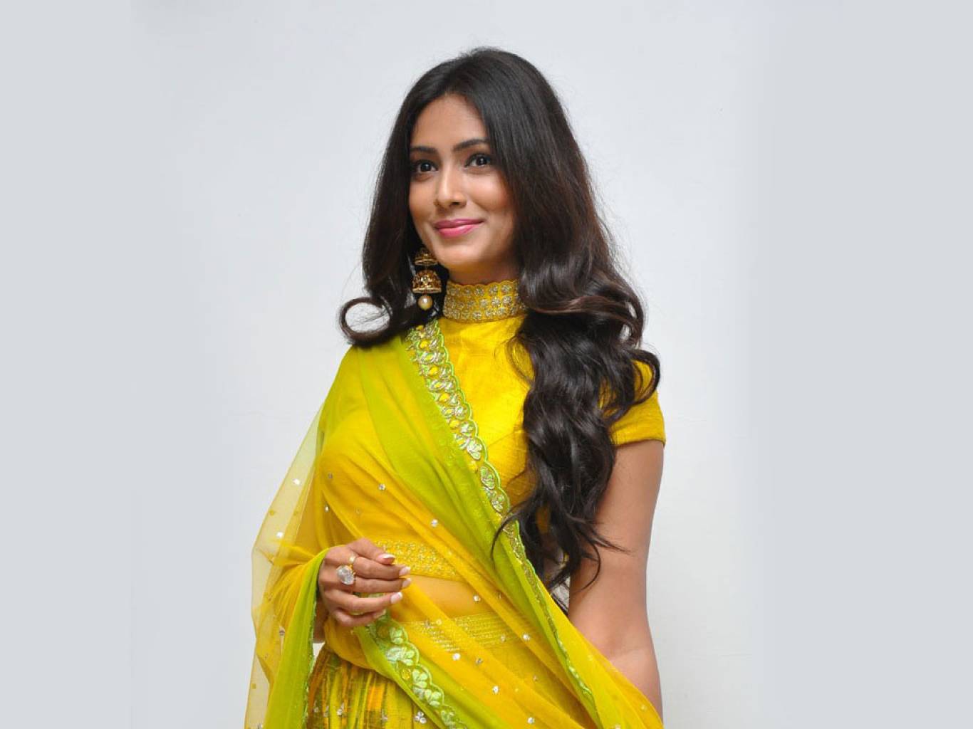 Pallavi Subhash HD Wallpapers | Latest Pallavi Subhash Wallpapers HD ...