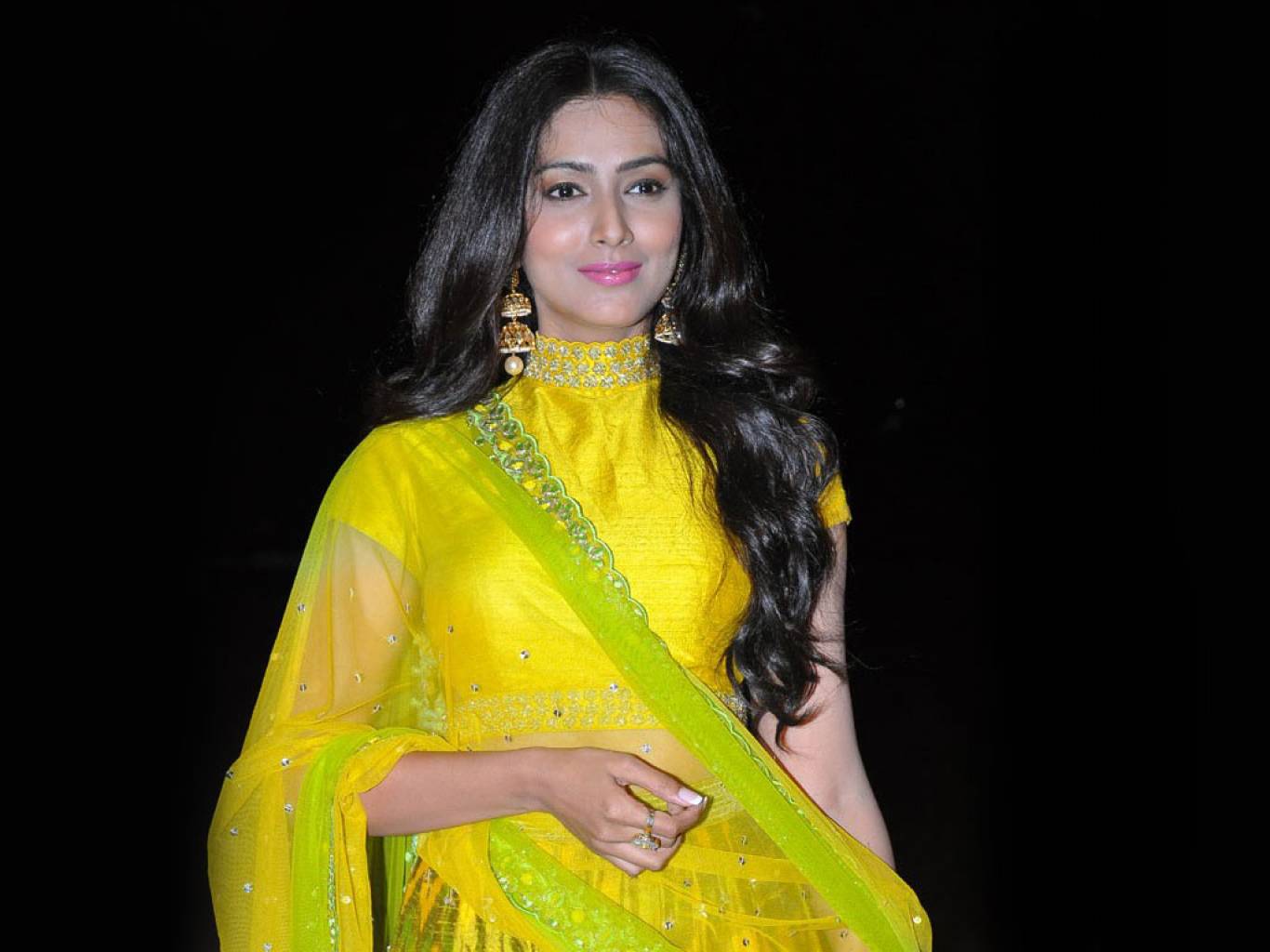 Pallavi Subhash HD Wallpapers | Latest Pallavi Subhash Wallpapers HD ...