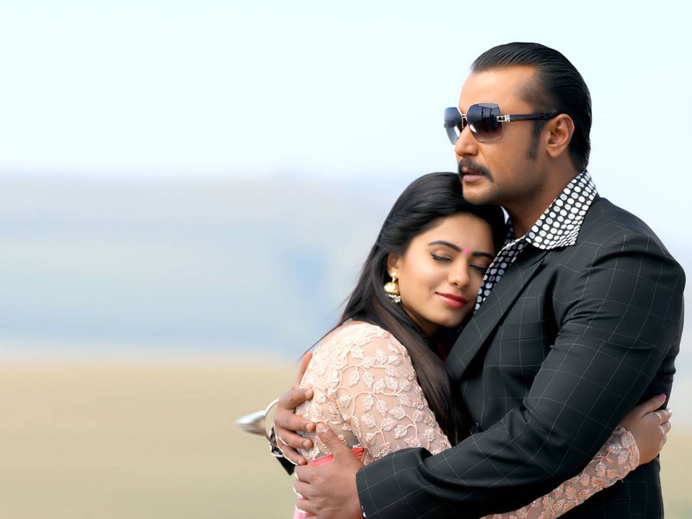 Chakravarthy Movie HD Wallpapers | Chakravarthy HD Movie Wallpapers ...