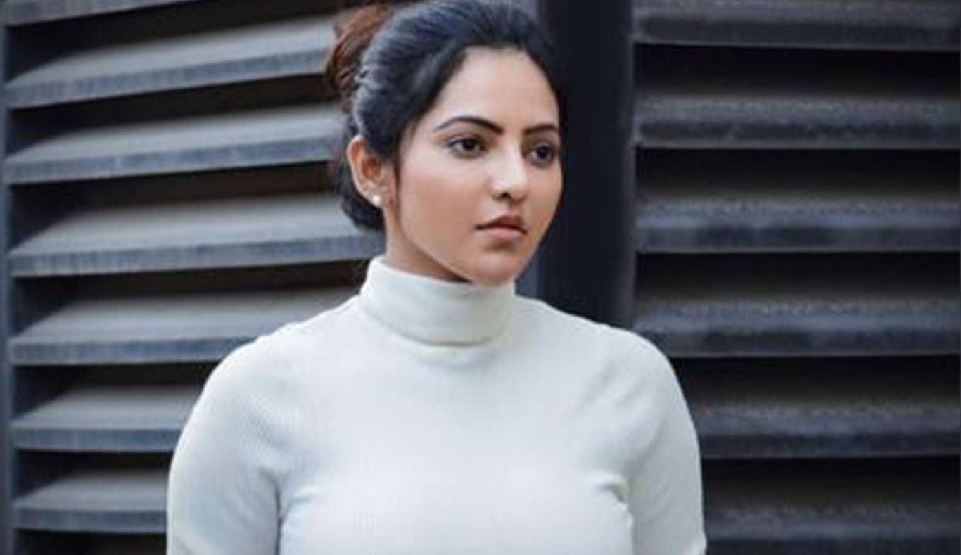 Athulya Ravi HD Wallpapers | Latest Athulya Ravi Wallpapers HD Free ...