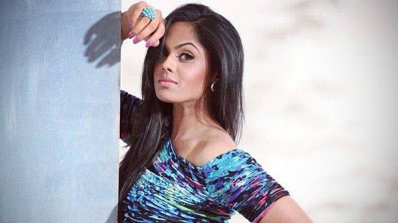 Karthika Nair HD Wallpapers | Latest Karthika Nair Wallpapers HD Free ...
