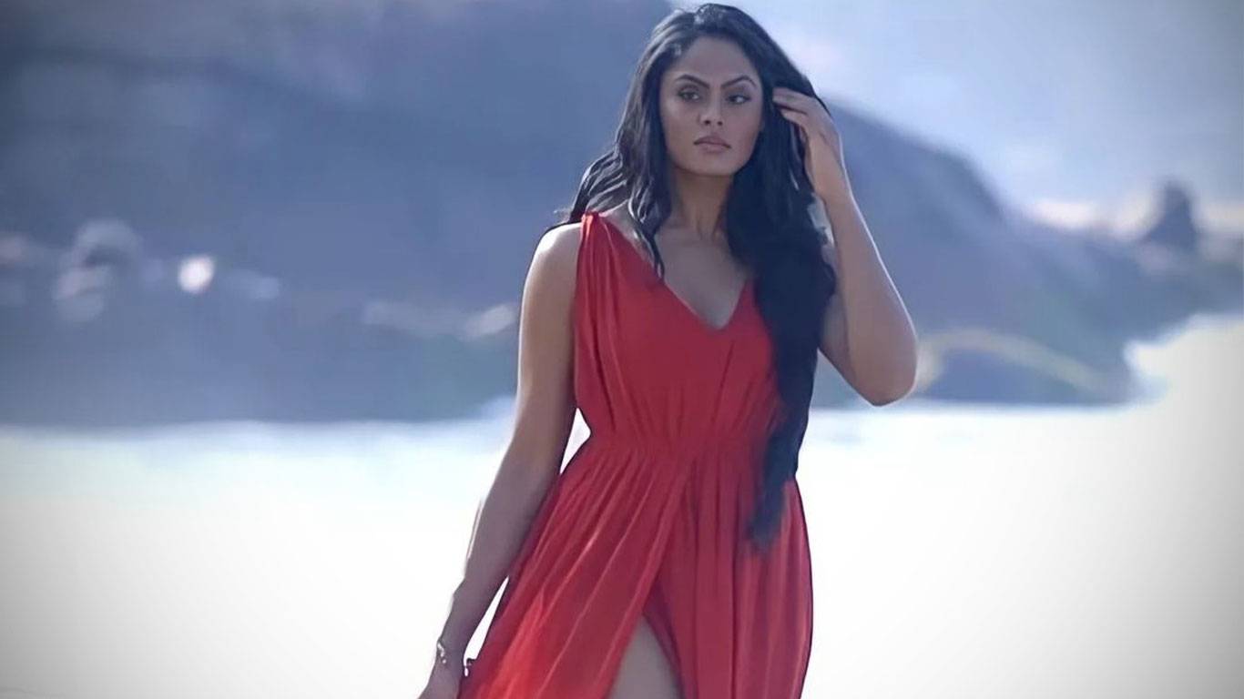 Karthika Nair HD Wallpapers | Latest Karthika Nair Wallpapers HD Free ...