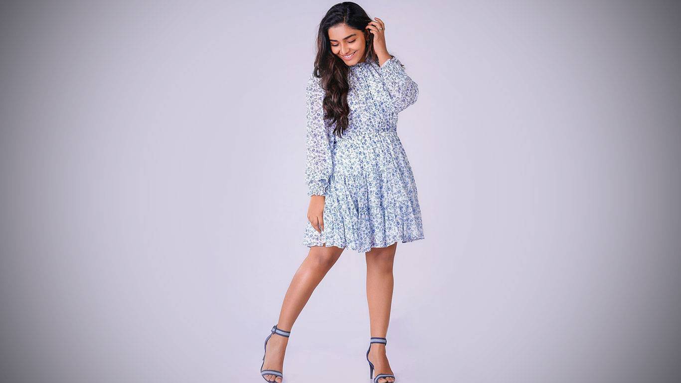 Rajisha Vijayan HD Wallpapers | Latest Rajisha Vijayan Wallpapers HD ...