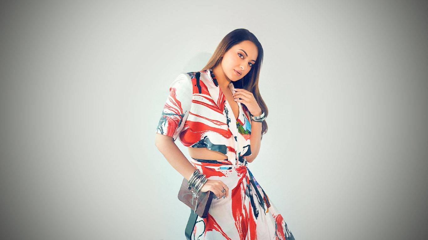 Sonakshi Sinha HD Wallpapers | Latest Sonakshi Sinha Wallpapers HD Free ...